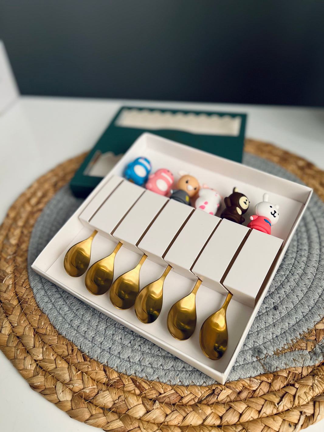 Cups – Seragmounirdesigns